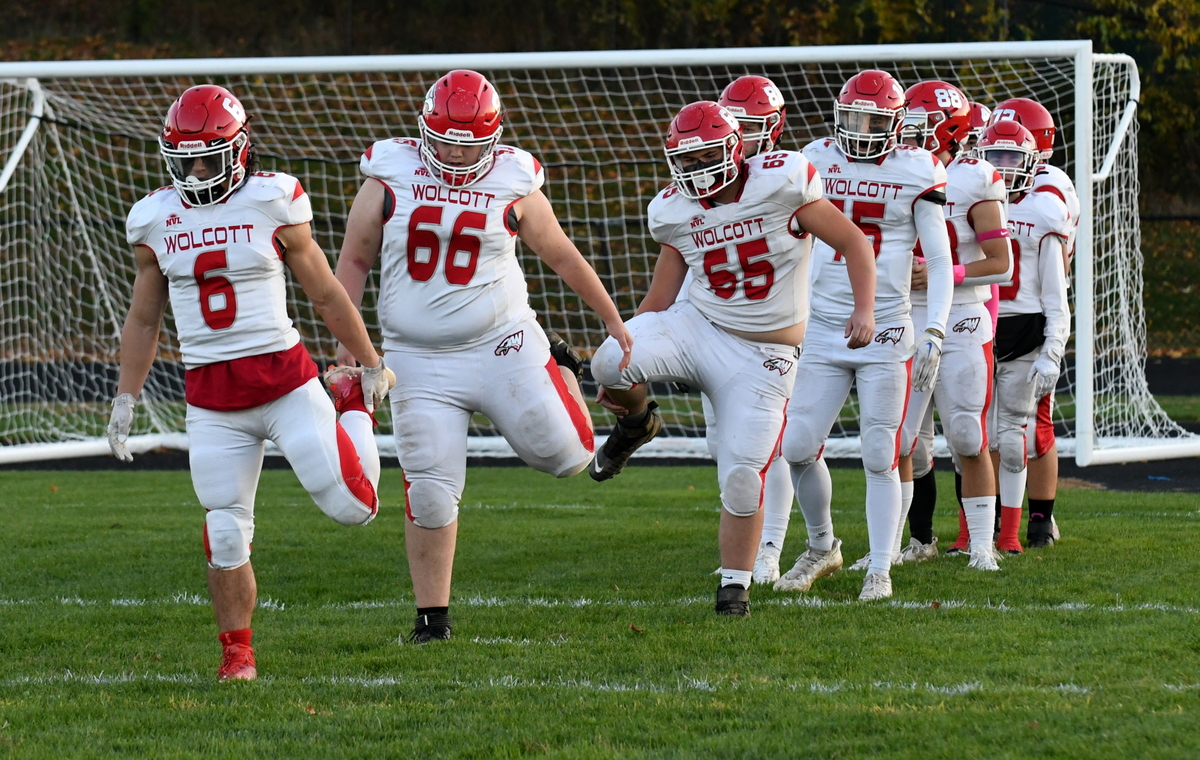 Gallery CIAC Football: Focused on Wolcott at Woodland; PG; Stretching ...